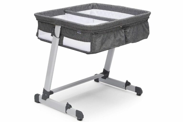 The 7 Best Bassinets For Twins: Which One Should You Get?